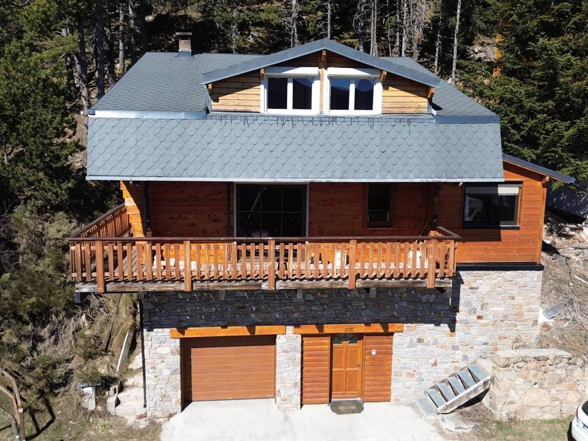 120 M² Chalet ∙ 4 Habitaciones ∙ 8 Huéspedes - Les Angles