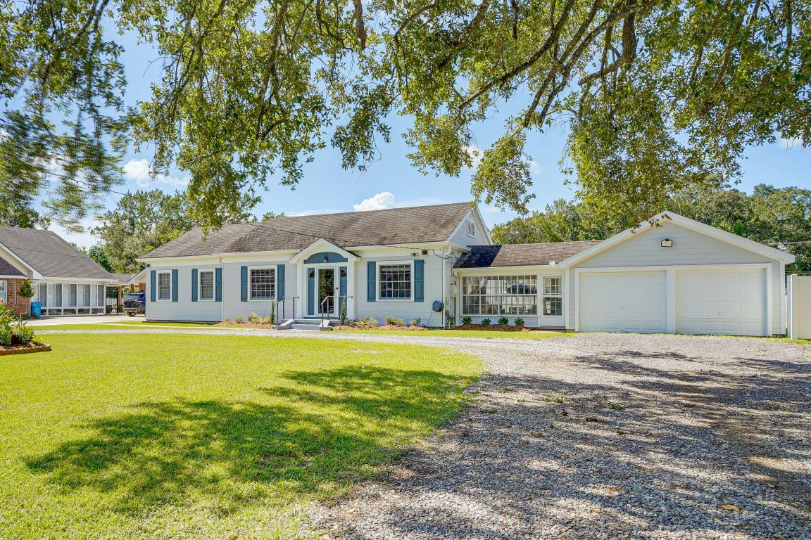 157 M² House ∙ 3 Bedrooms ∙ 6 Guests - Cypress Bayou Casino Hotel