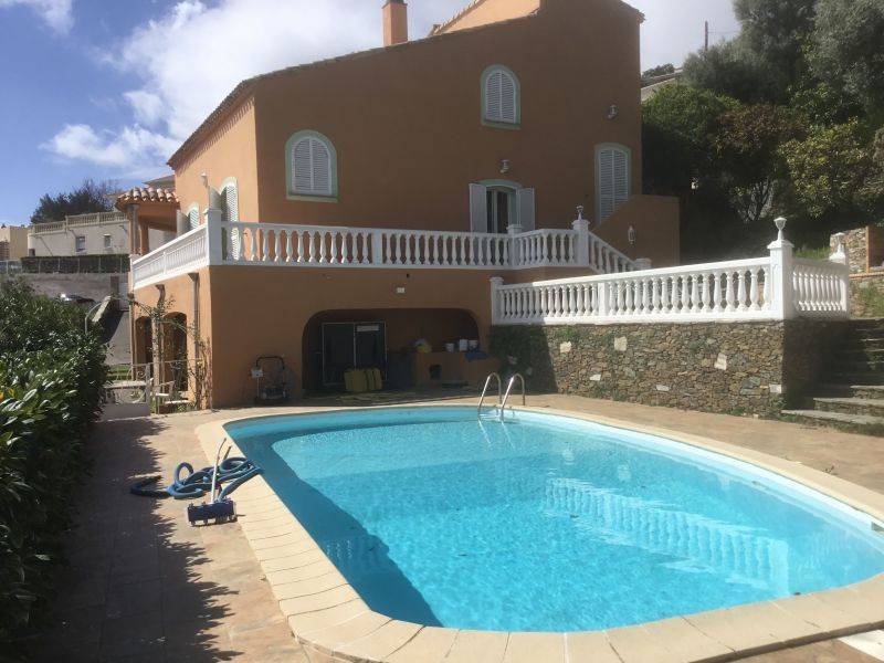 Villa ∙ 2 Bedrooms ∙ 1 Guest - Bastia