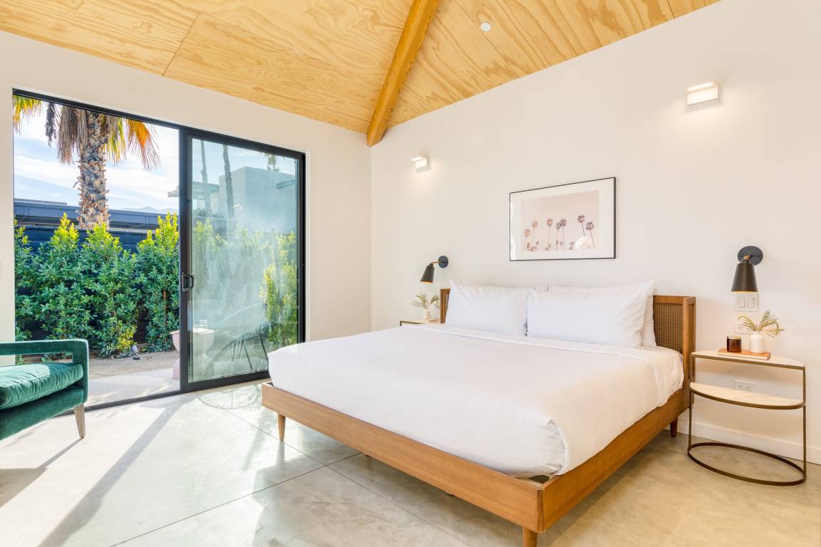 83 M² Hotel ∙ 1 Bedroom ∙ 2 Guests - Palm Springs, CA