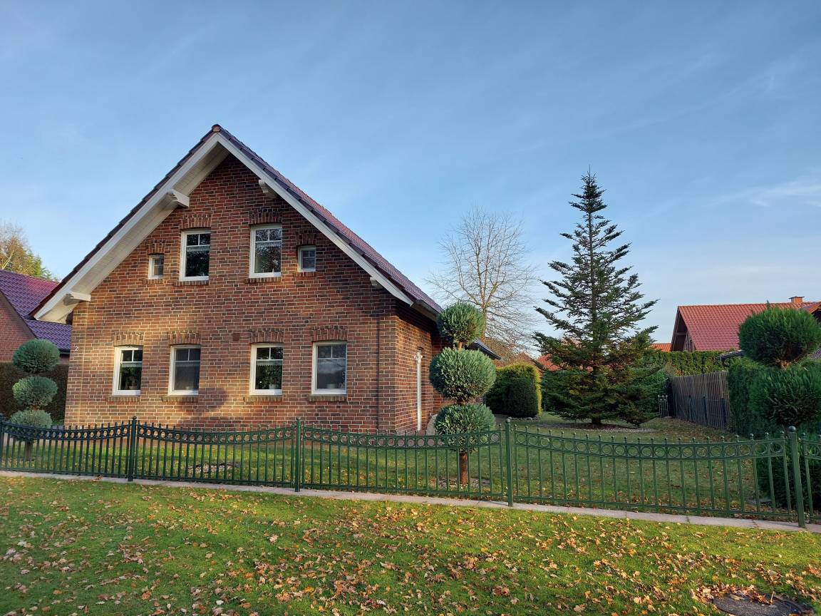 100 M² Ferienhaus ∙ 2 Schlafzimmer ∙ 4 Gäste - Papenburg