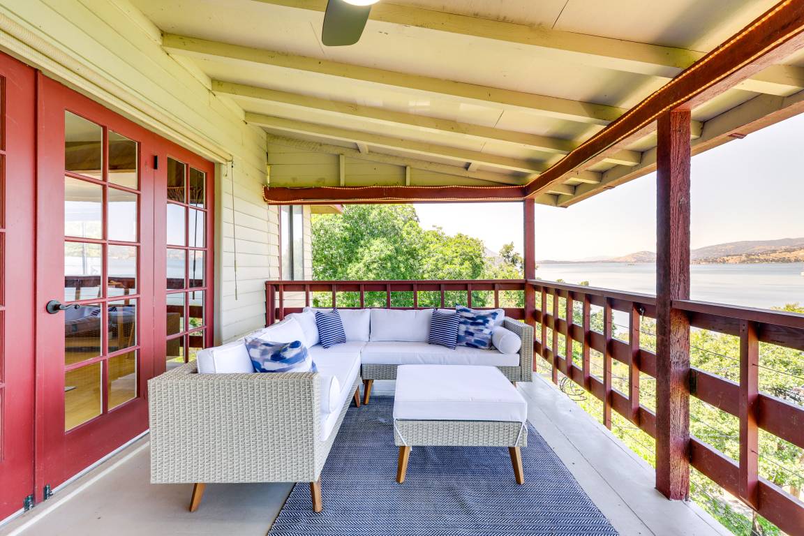 111 M² Cottage ∙ 2 Bedrooms ∙ 6 Guests - Clearlake, CA