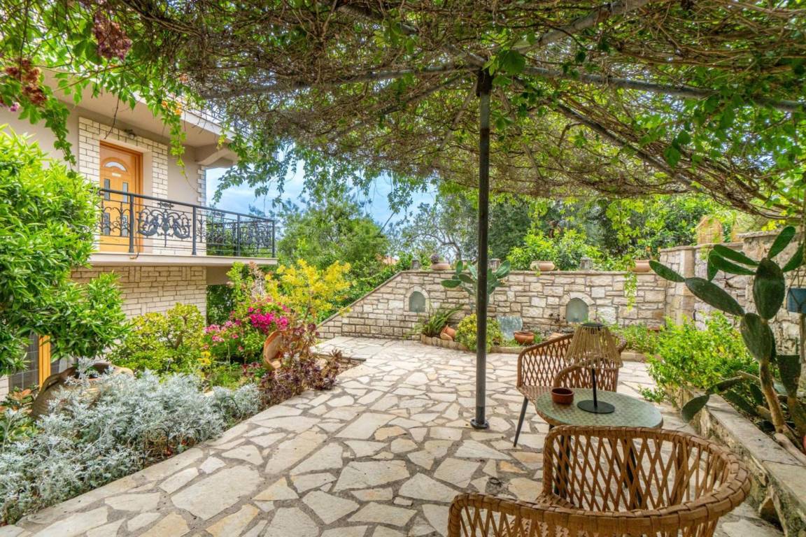 70 M² Apartment ∙ 2 Bedrooms ∙ 4 Guests - Paxi