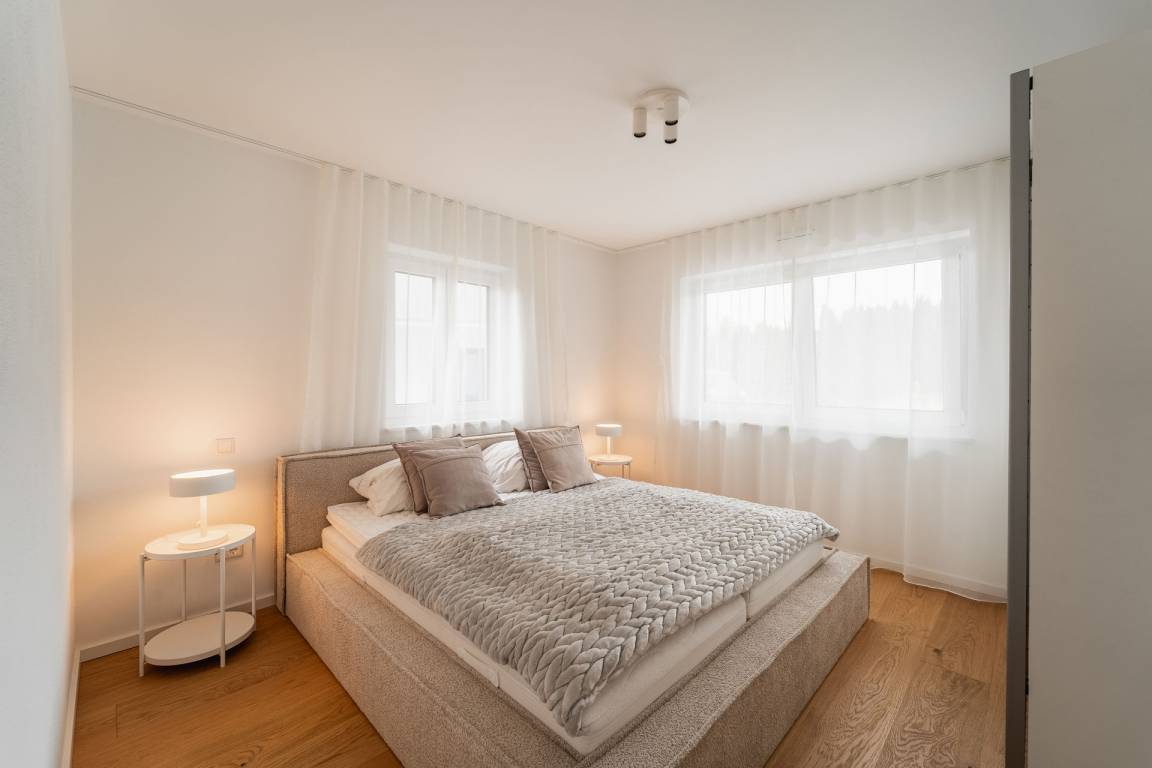 75 M² Ferienwohnung ∙ 2 Schlafzimmer ∙ 4 Gäste - Chiemsee