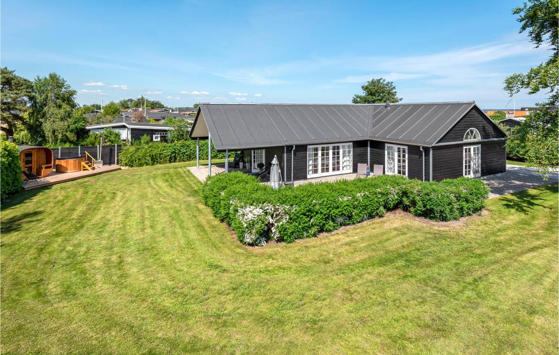 145 M² Huis ∙ 3 Slaapkamers ∙ 8 Gasten - Juelsminde