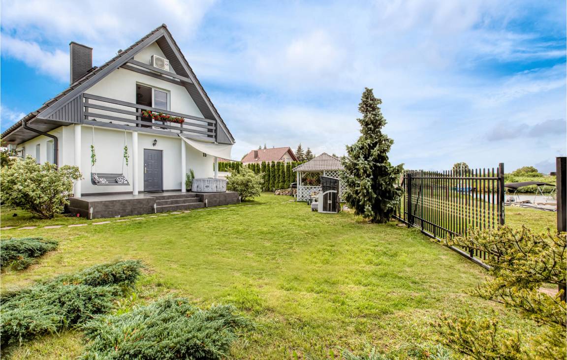 120 M² Ferienhaus ∙ 3 Schlafzimmer ∙ 10 Gäste - Mielno