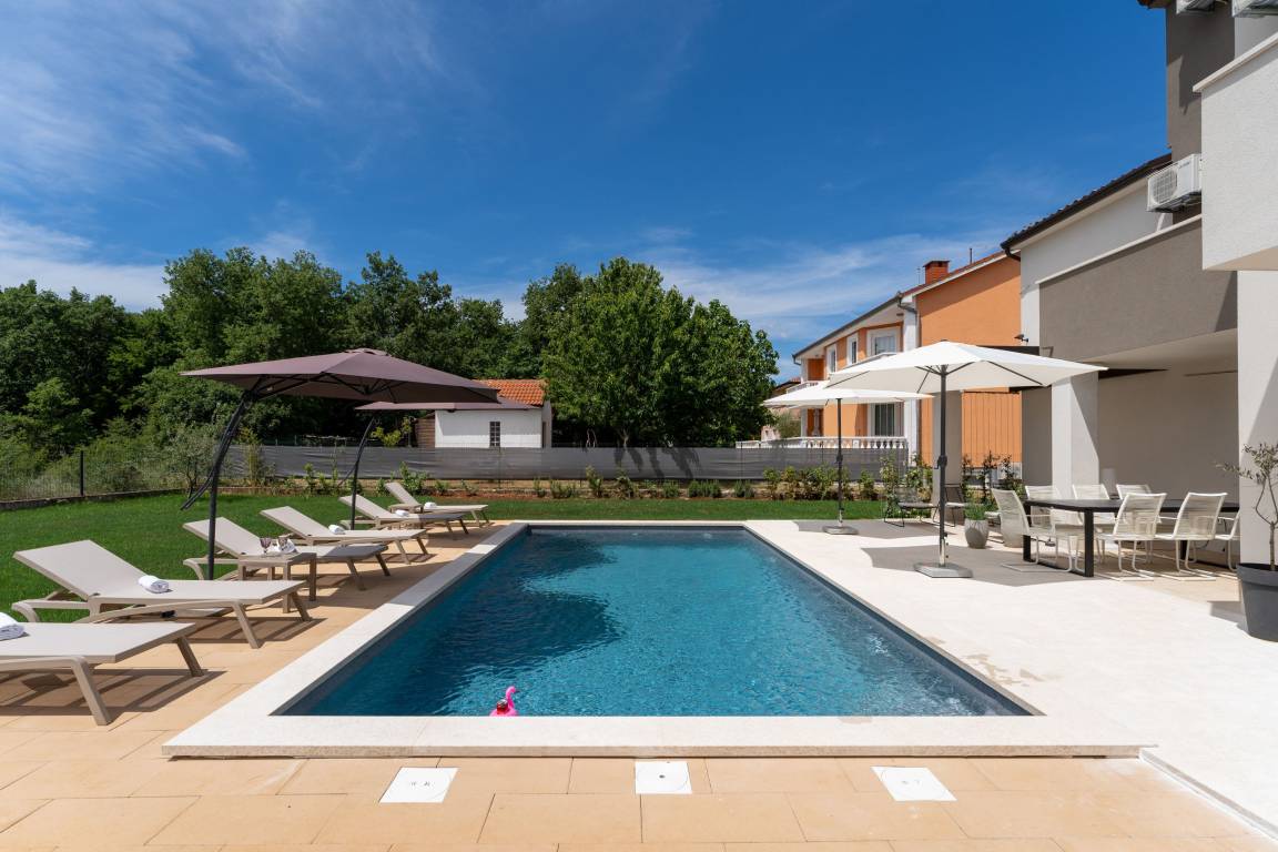 200 M² Villa ∙ 5 Schlafzimmer ∙ 10 Gäste - Umag