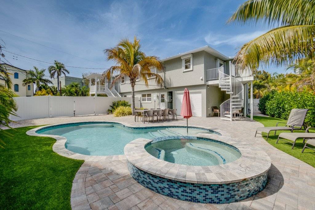 262 M² House ∙ 5 Bedrooms ∙ 8 Guests - Bean Point Beach, Anna Maria