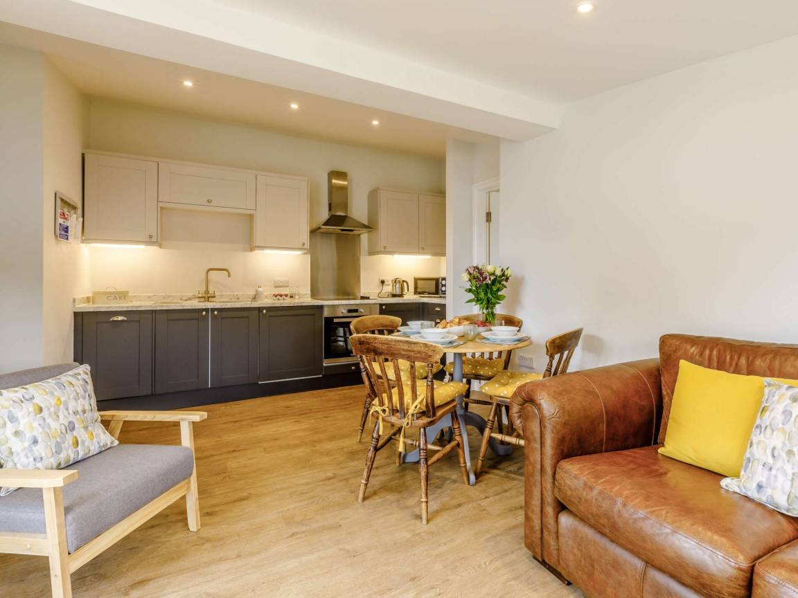 Cottage ∙ 2 Bedrooms ∙ 4 Guests - Taunton