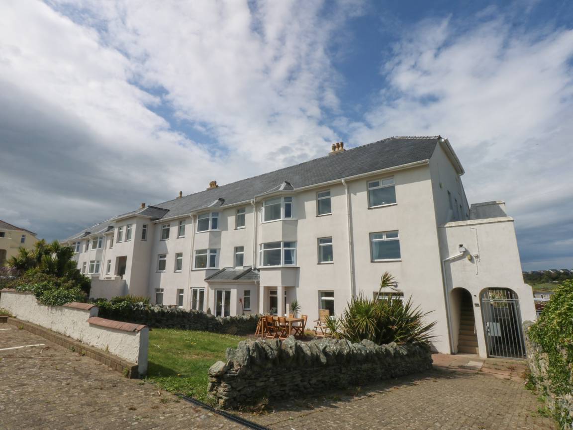 Cottage ∙ 3 Bedrooms ∙ 6 Guests - Trearddur Bay