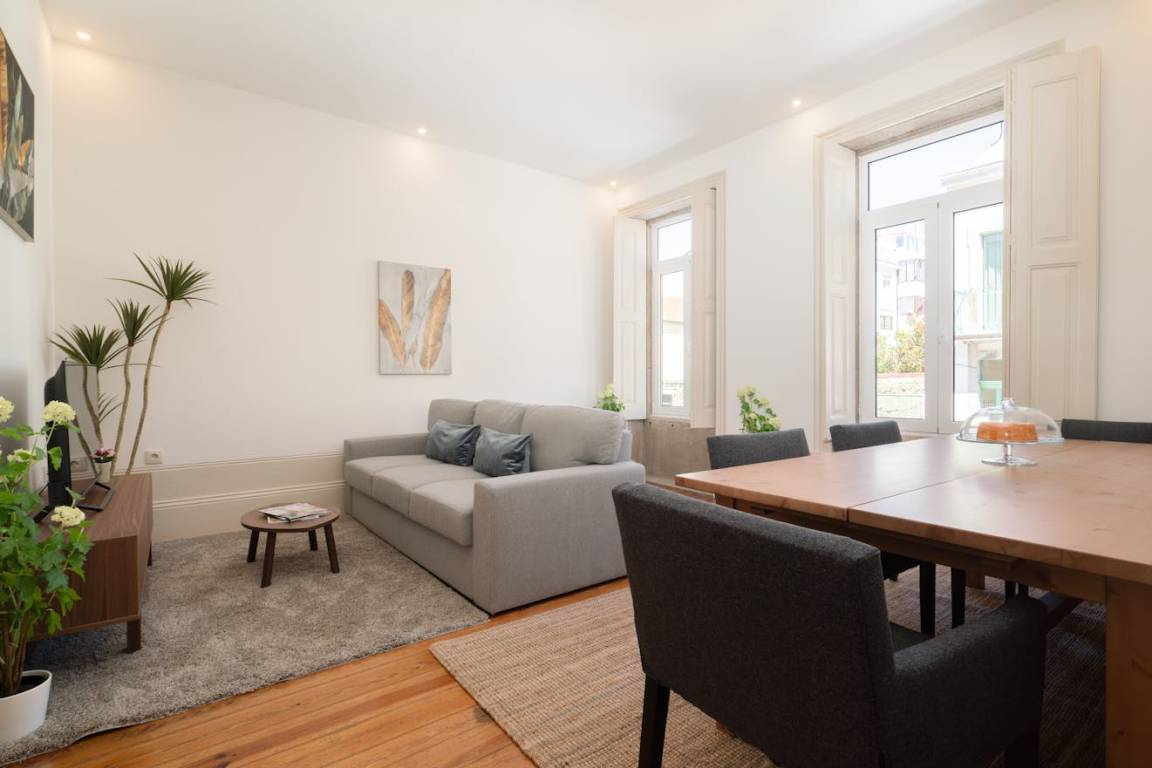 40 M² House ∙ 2 Bedrooms ∙ 5 Guests - Porto