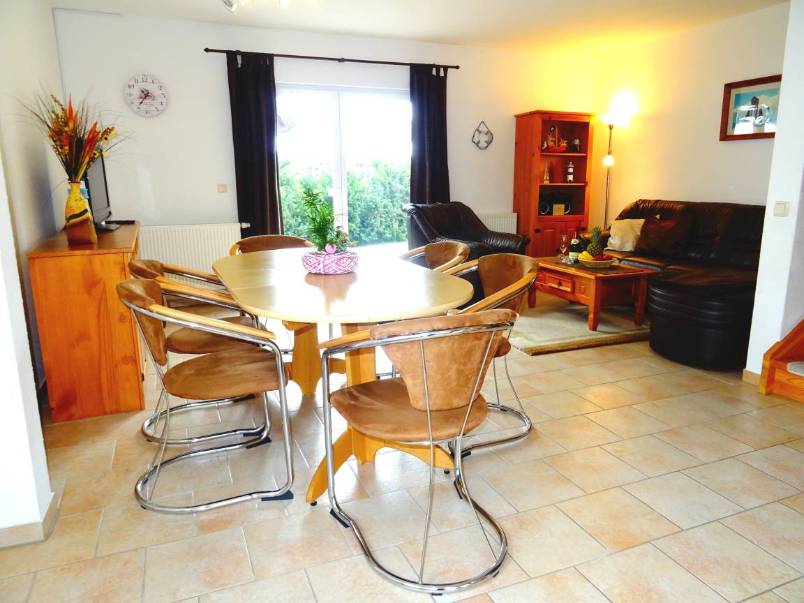 85 M² Ferienhaus ∙ 3 Schlafzimmer ∙ 6 Gäste - Zingst