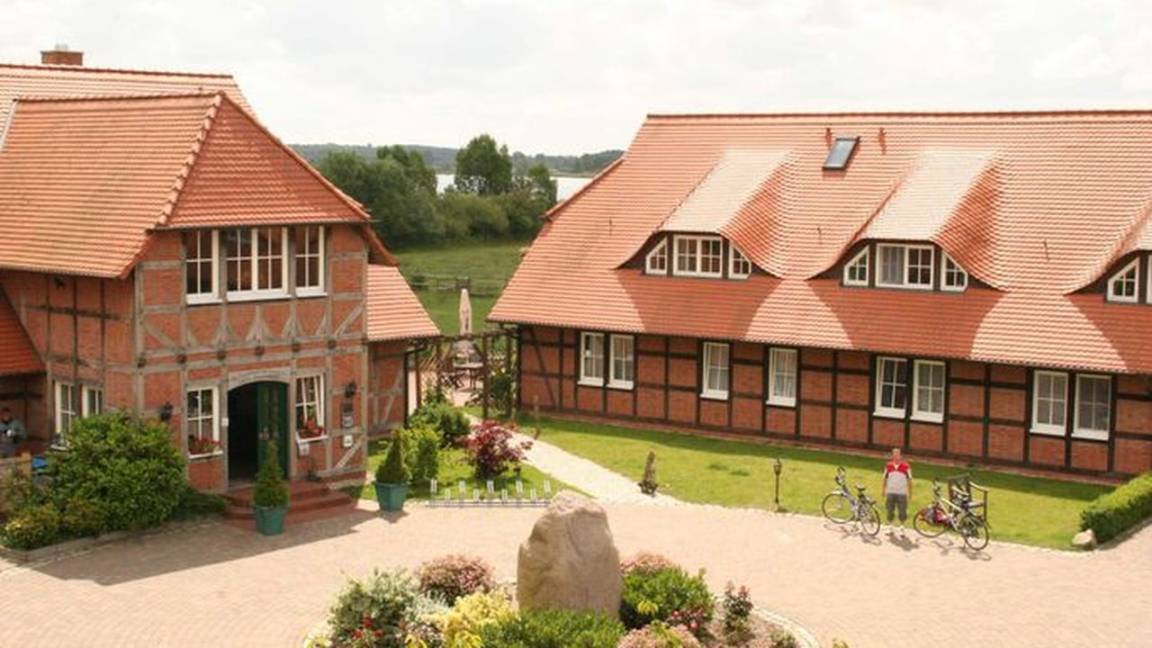 Hotel ∙ 3 Gäste - Mecklenburgische Seenplatte