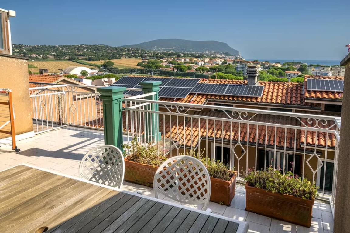 56 M² Casa ∙ 2 Habitaciones ∙ 5 Huéspedes - Ancona, Italia