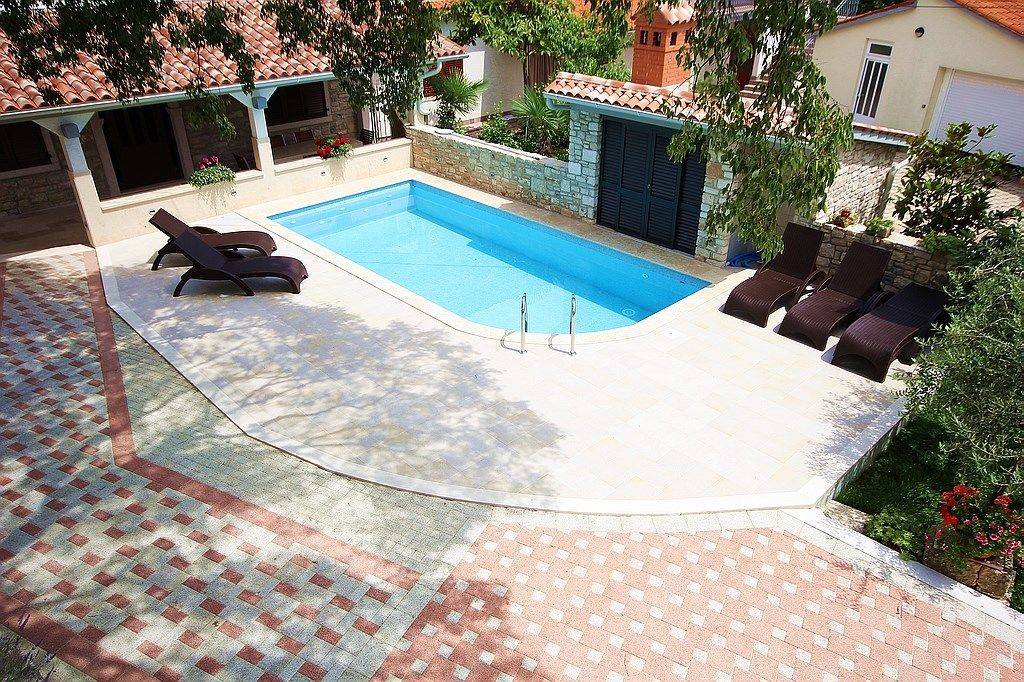 120 M² House ∙ 4 Bedrooms ∙ 9 Guests - Krnica