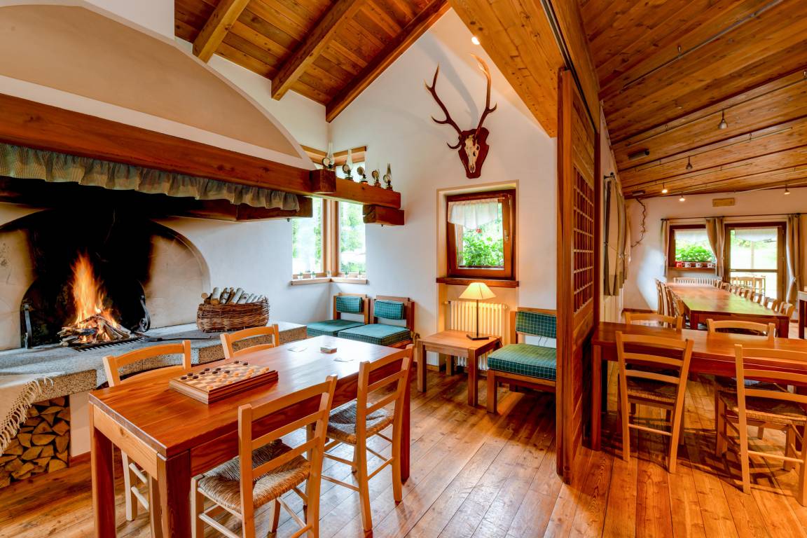300 M² Chalet ∙ 8 Camere Da Letto ∙ 22 Ospiti - Madonna di Campiglio
