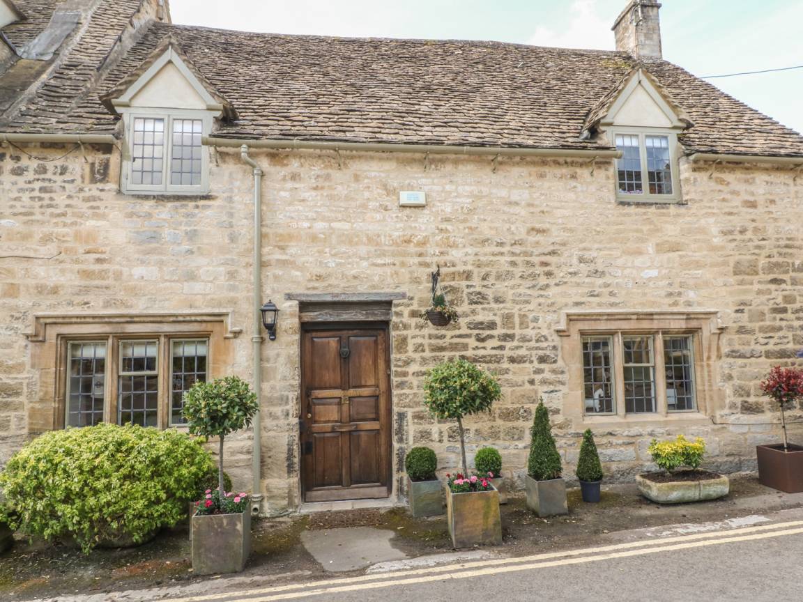 Cottage ∙ 3 Bedrooms ∙ 6 Guests - Burford, UK