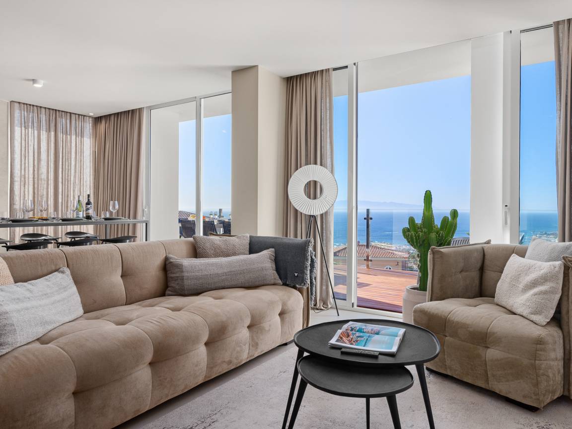 275 M² Villa ∙ 3 Slaapkamers ∙ 6 Gasten - Los Cristianos