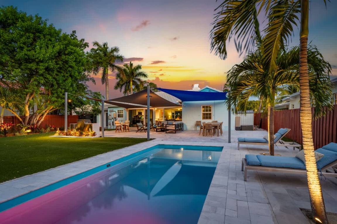 156 M² House ∙ 3 Bedrooms ∙ 6 Guests - Delray Beach, FL