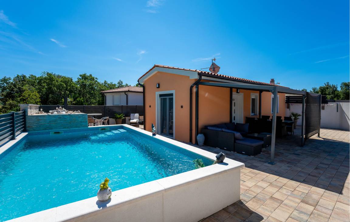 61 M² House ∙ 2 Bedrooms ∙ 4 Guests - Bale