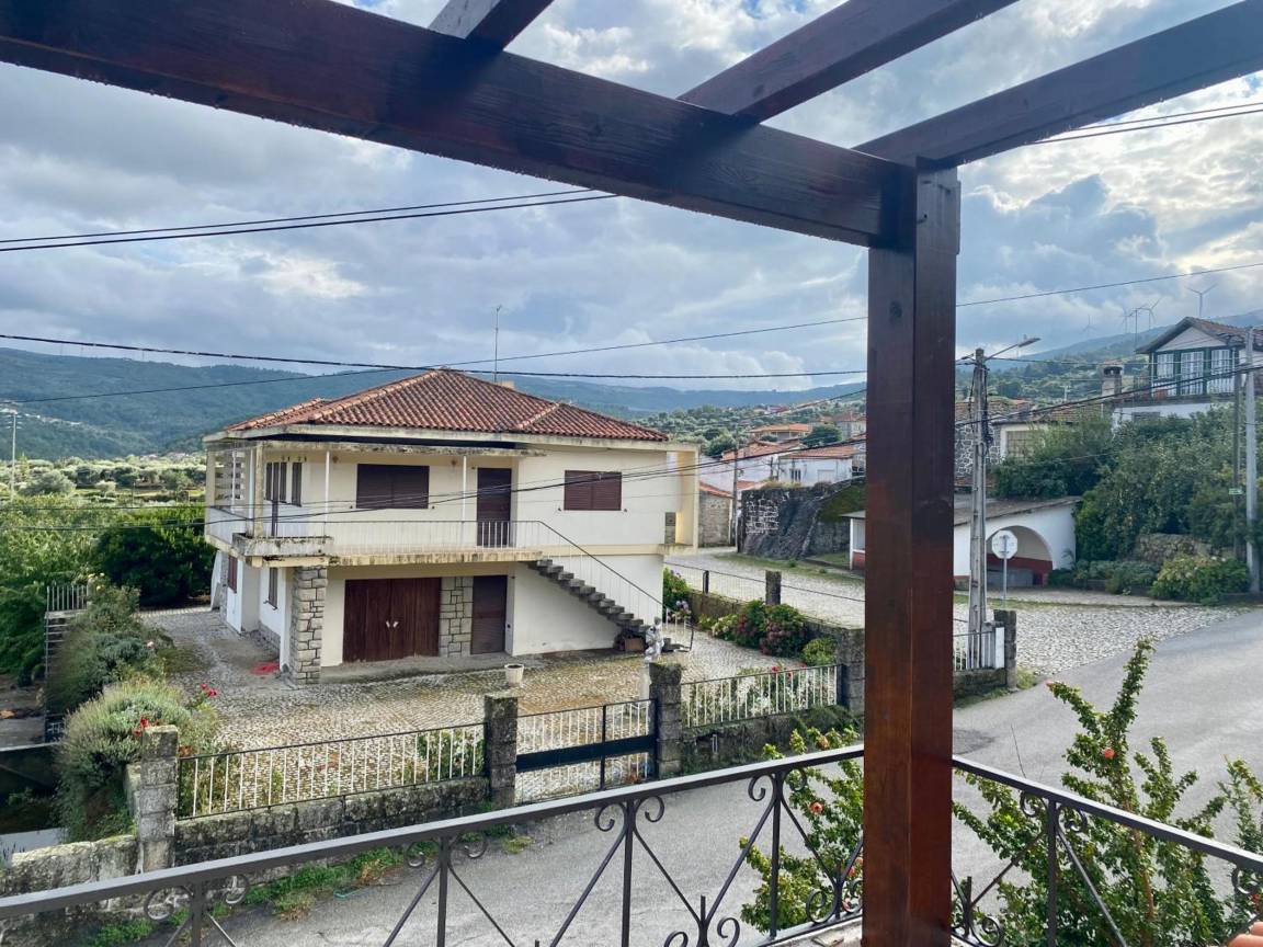 136 M² Maison De Vacances ∙ 3 Chambres ∙ 7 Personnes - Celorico da Beira