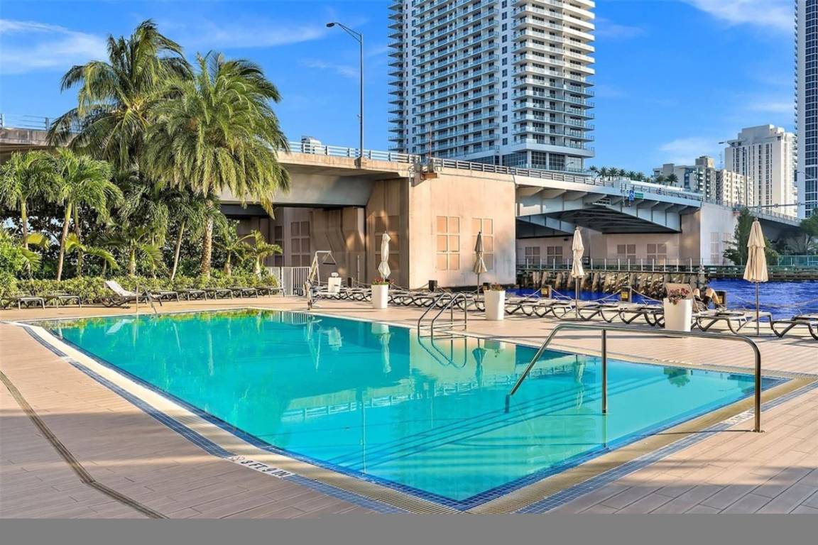 357 M² Apartment ∙ 1 Bedroom ∙ 4 Guests - Miami Gardens, FL