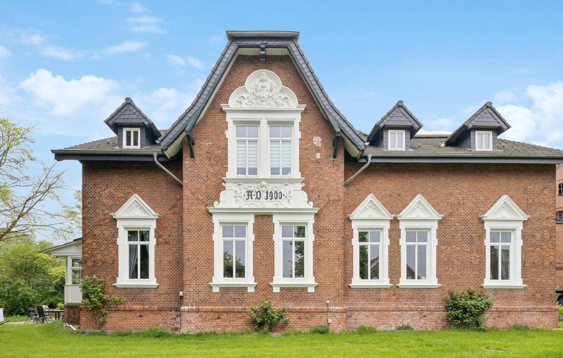 250 M² Farmhouse ∙ 3 Bedrooms ∙ 6 Guests - Brake