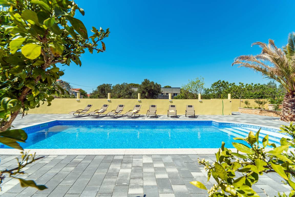 103 M² Apartamento ∙ 4 Habitaciones ∙ 10 Huéspedes - Zadar