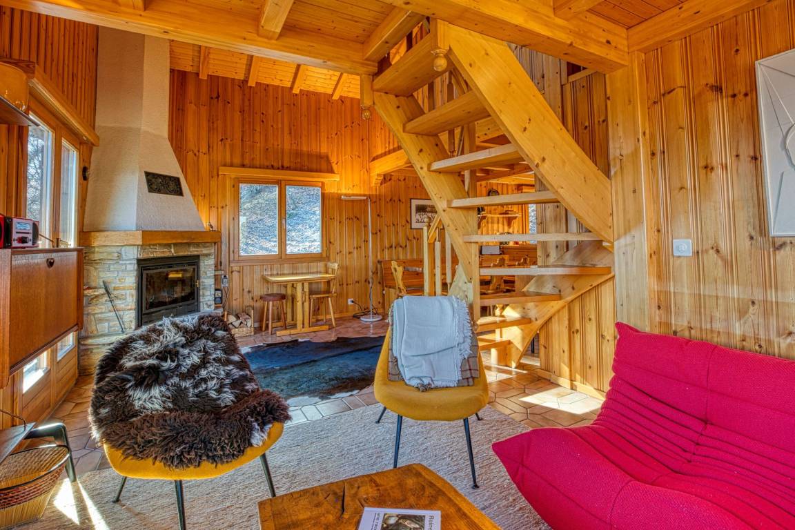 150 M² Chalet ∙ 4 Chambres ∙ 8 Personnes - Nax