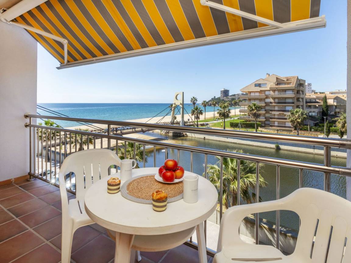 83 M² Apartamento ∙ 2 Habitaciones ∙ 4 Huéspedes - Calonge