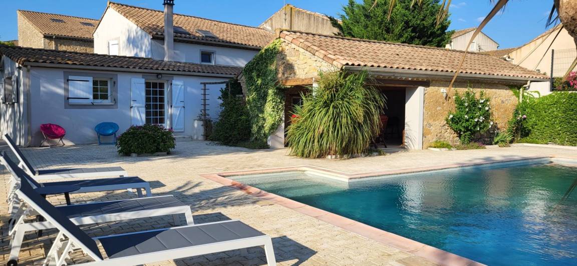 200 M² Gîte ∙ 4 Chambres ∙ 8 Personnes - Narbonne