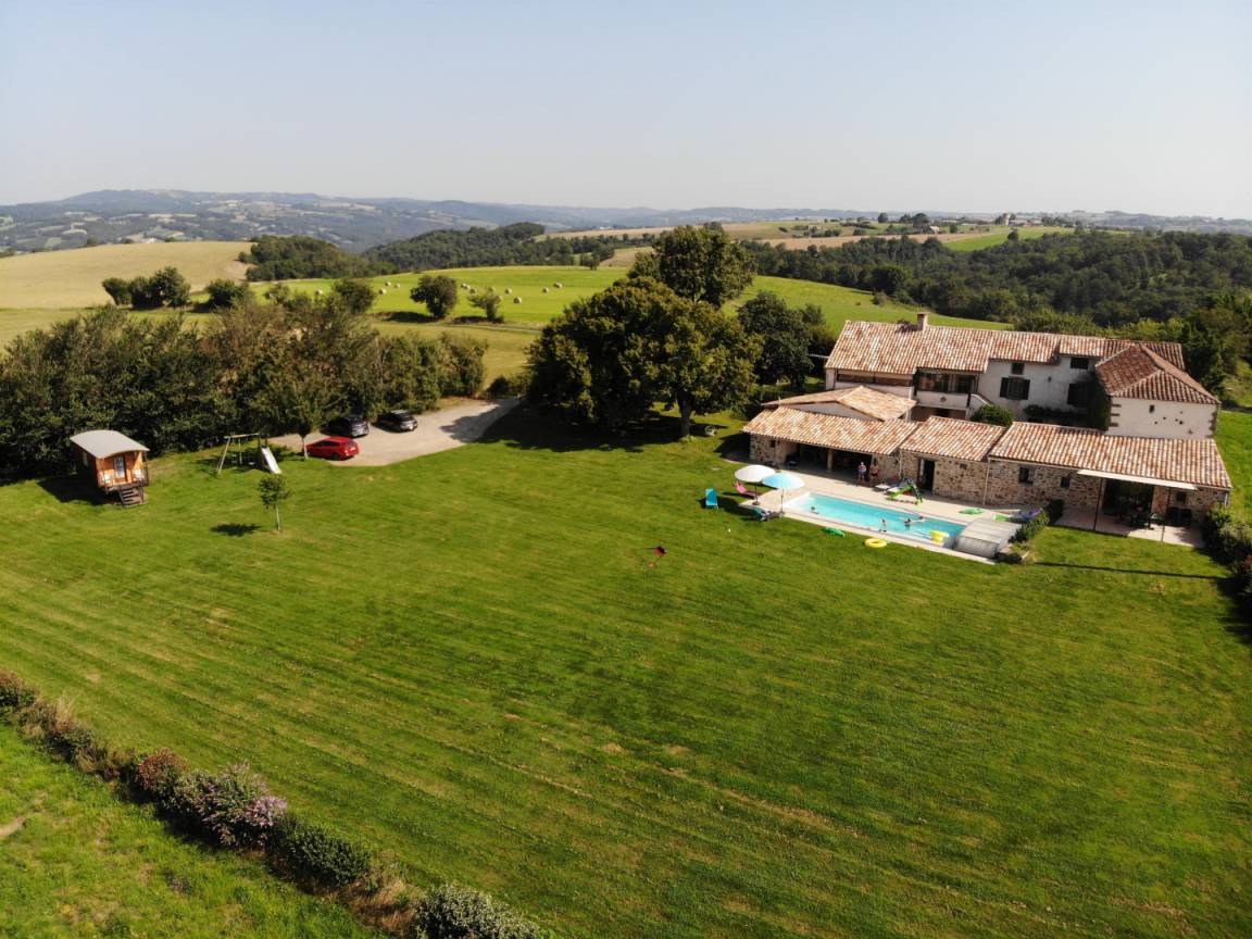 240 M² Gîte ∙ 6 Bedrooms ∙ 14 Guests - Tarn