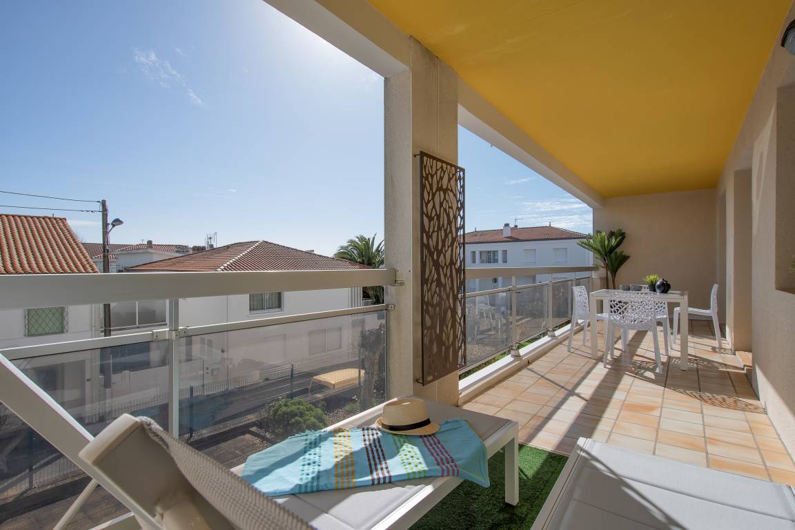 48 M² Appartement ∙ 2 Slaapkamers ∙ 4 Gasten - Royan