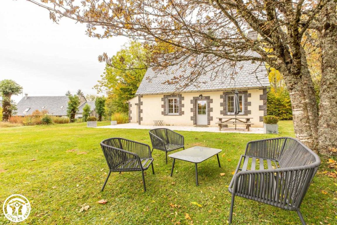 110 M² Gîte ∙ 3 Schlafzimmer ∙ 6 Gäste - Murol