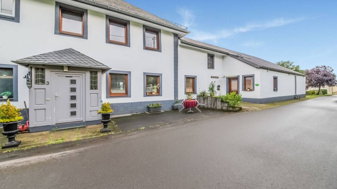 170 M² Appartement ∙ 4 Chambres ∙ 8 Personnes - Burg-Reuland