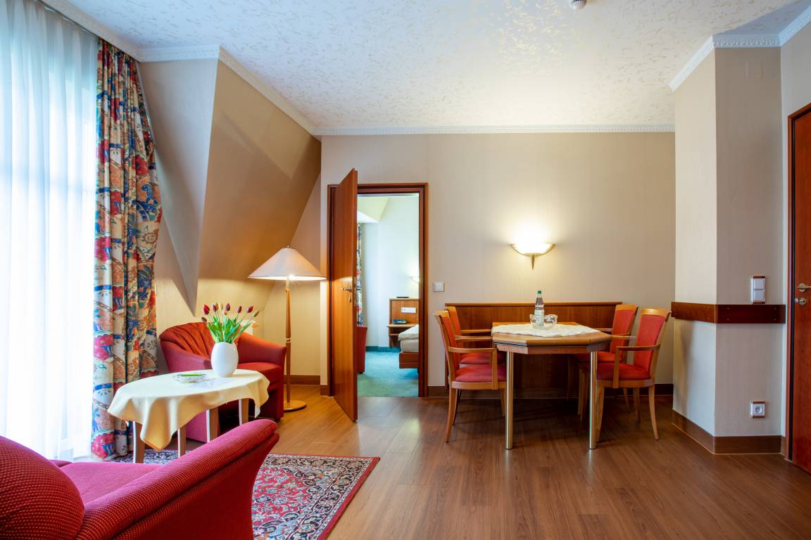 42 M² Ferienwohnung ∙ 1 Schlafzimmer ∙ 4 Gäste - Bad Kissingen