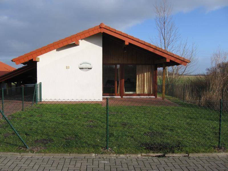 67 M² Ferienhaus ∙ 3 Schlafzimmer ∙ 6 Gäste - Butjadingen