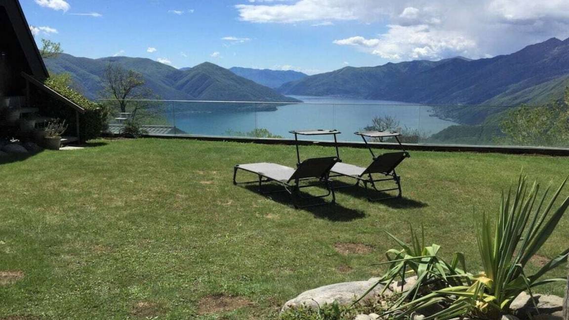 190 M² Ferienhaus ∙ 4 Schlafzimmer ∙ 6 Gäste - Ascona