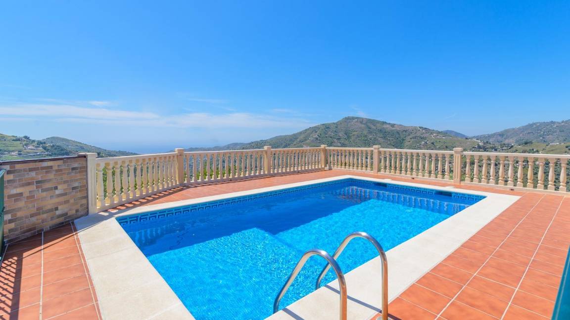 80 M² Ferienhaus ∙ 3 Schlafzimmer ∙ 6 Gäste - Torrox