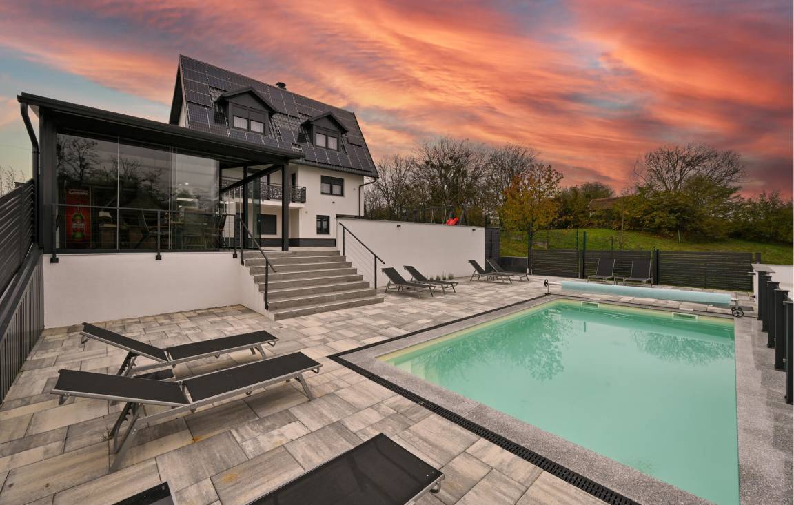 150 M² Ferienhaus ∙ 5 Schlafzimmer ∙ 12 Gäste - Ludbreg