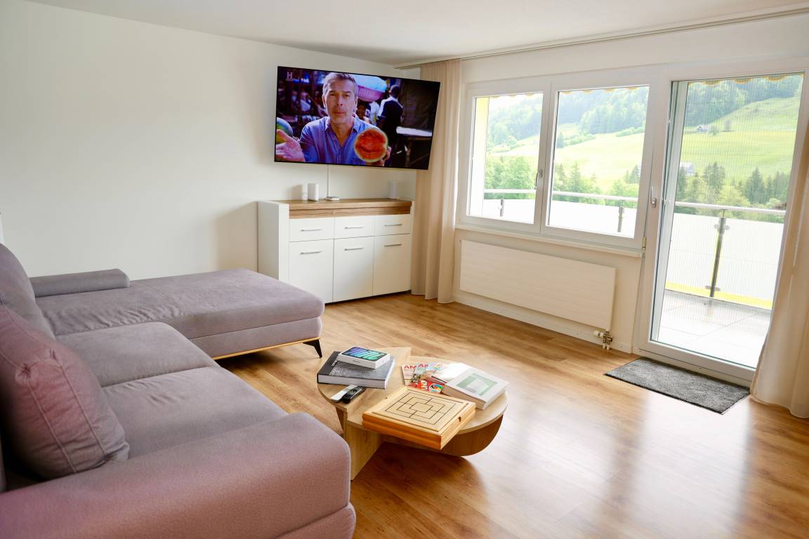 100 M² Appartement ∙ 2 Slaapkamers ∙ 5 Gasten - Amden