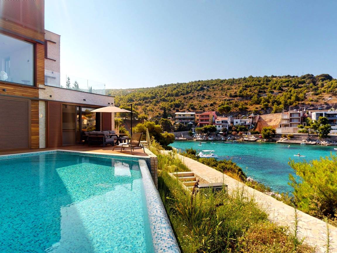 323 M² Maison De Vacances ∙ 4 Chambres ∙ 8 Personnes - Primošten
