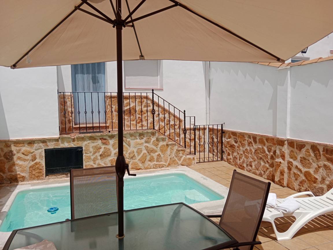 150 M² Casa ∙ 3 Habitaciones ∙ 7 Huéspedes - La Carolina