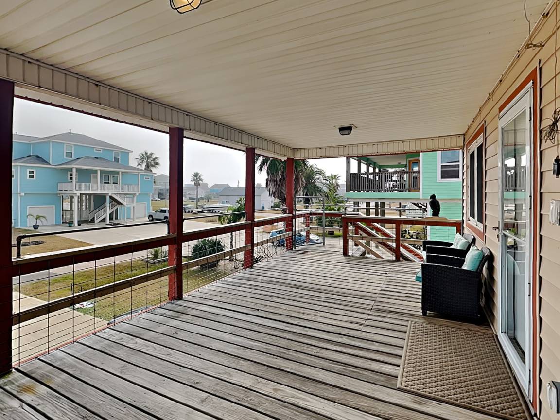 98 M² House ∙ 2 Bedrooms ∙ 7 Guests - Jamaica Beach, TX