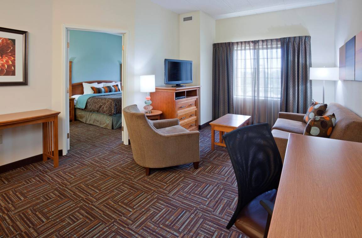 Condo ∙ 1 Bedroom ∙ 2 Guests - Lakeville, MN