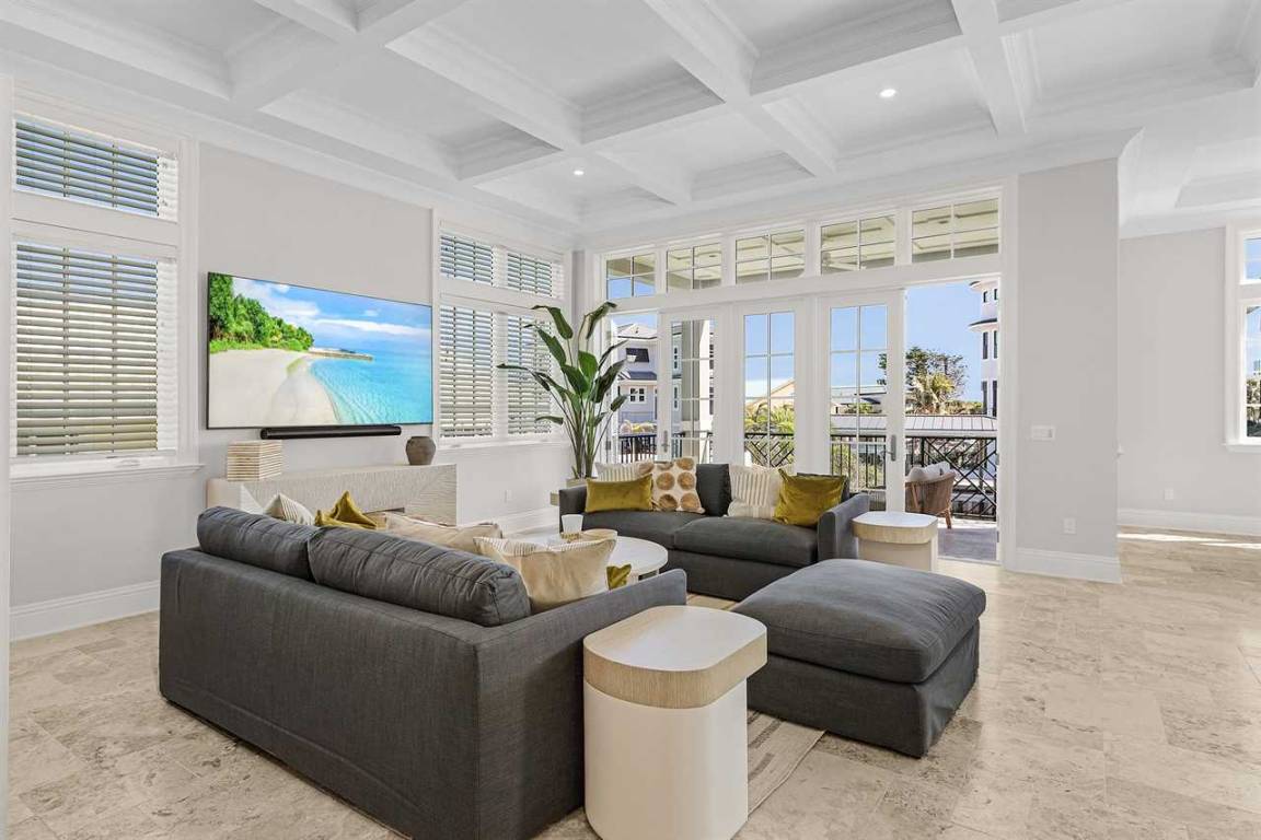 373 M² House ∙ 5 Bedrooms ∙ 12 Guests - Fort Myers Beach, FL