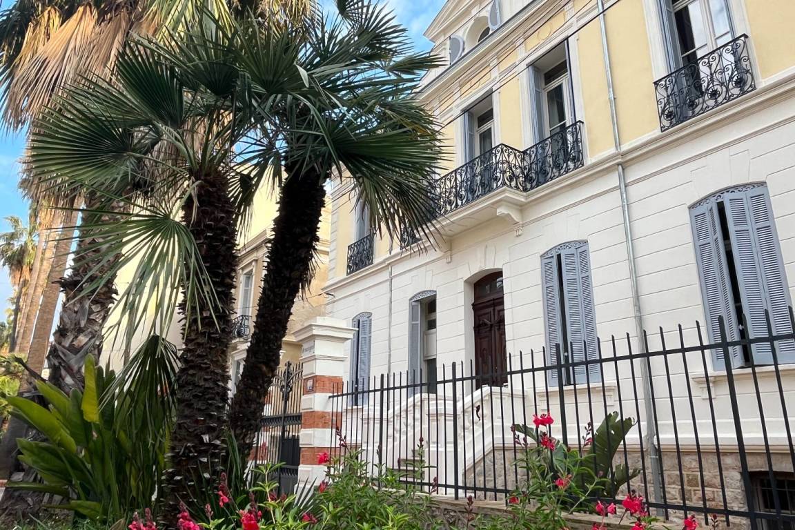 38 M² Maison De Vacances ∙ 4 Personnes - La Londe-les-Maures