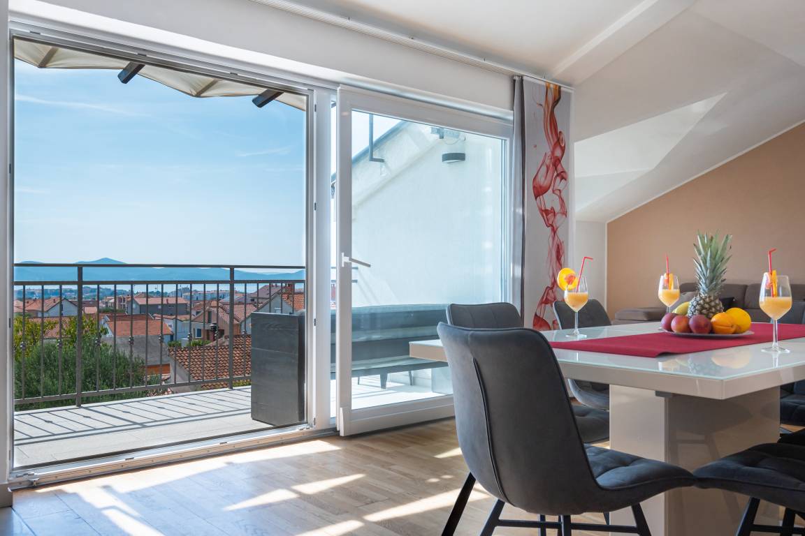 110 M² House ∙ 3 Bedrooms ∙ 8 Guests - Zadar