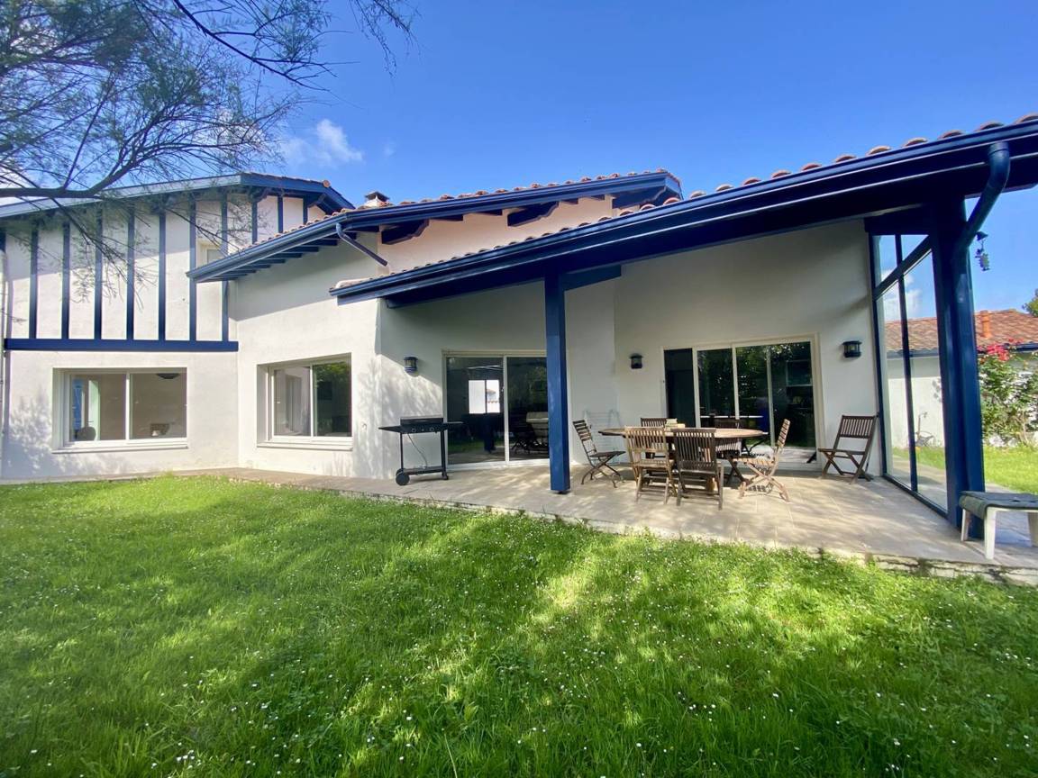 190 M² Ferienhaus ∙ 4 Schlafzimmer ∙ 8 Gäste - Saint-Jean-de-Luz
