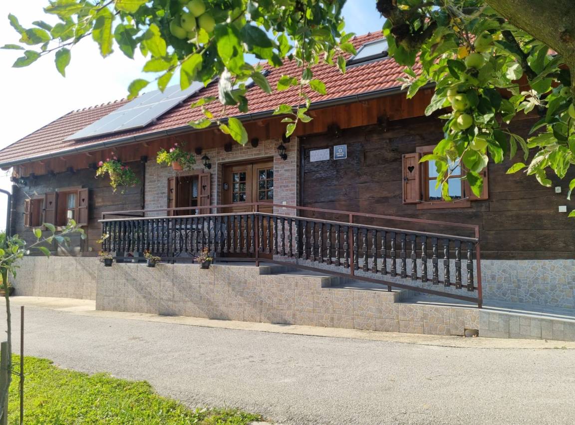 150 M² Casa ∙ 2 Camere Da Letto ∙ 6 Ospiti - Zlatar